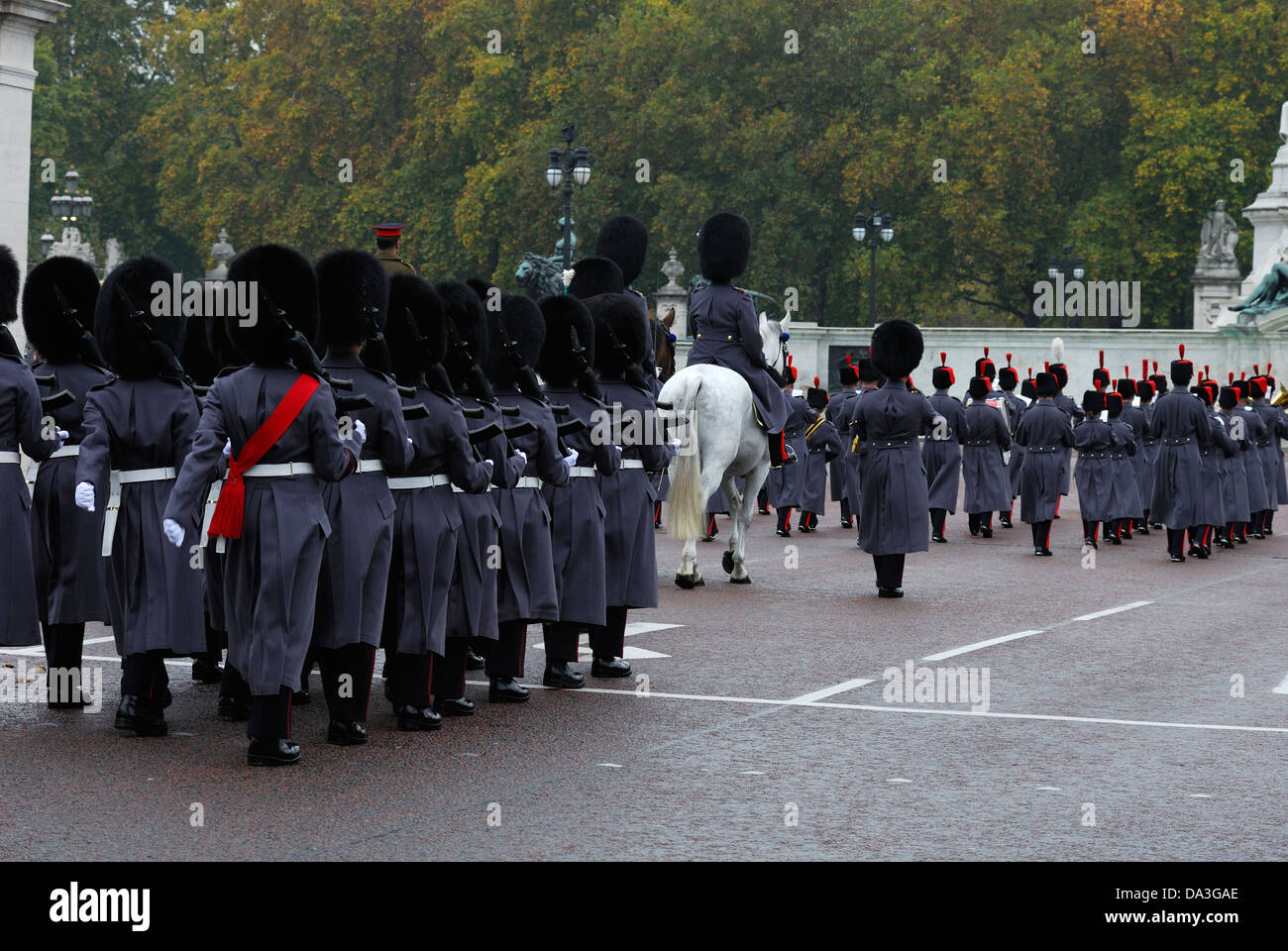 Drill marching hi-res stock photography and images - Alamy