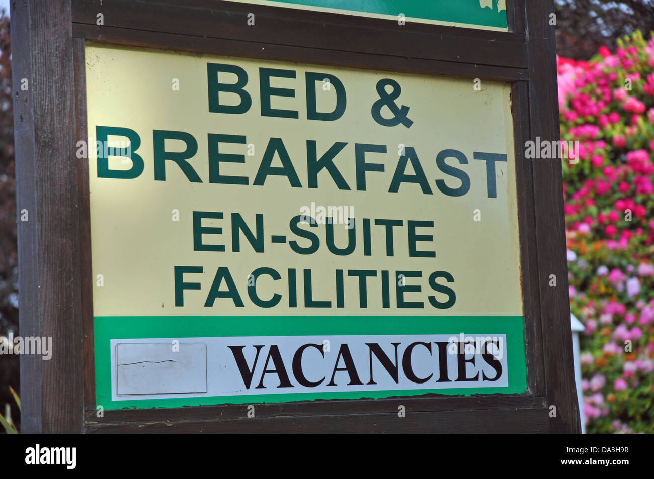 Vacancy sign hi-res stock photography and images - Alamy