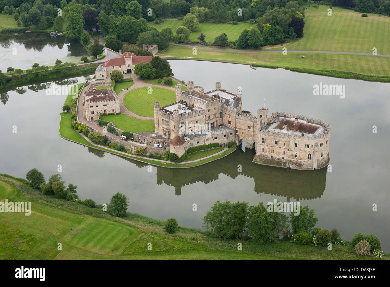 Leeds United Aerial High Resolution Stock Photography and Images - Alamy