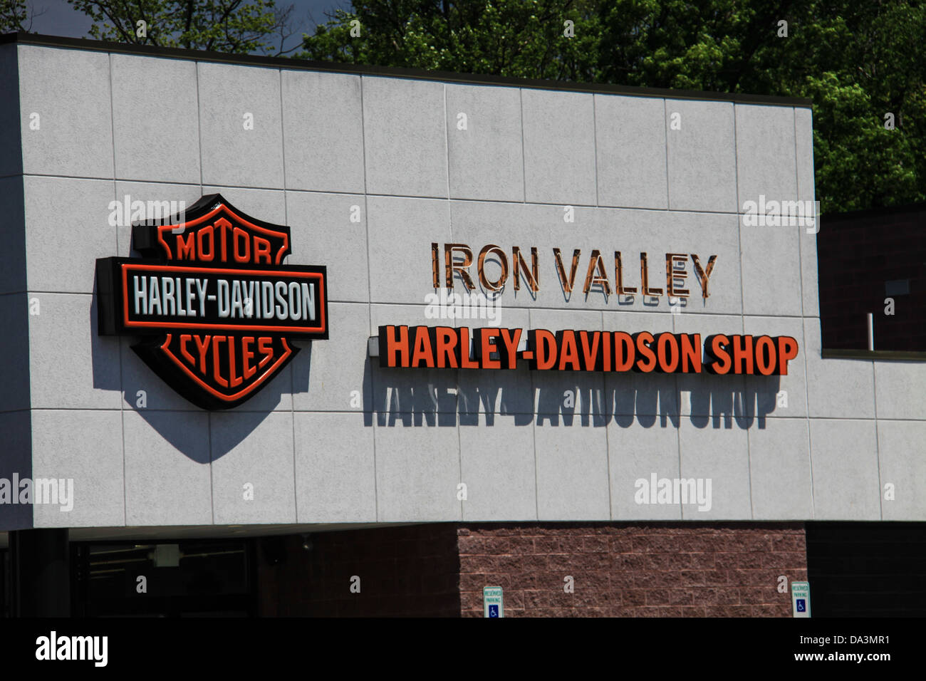 A sign at a Harley Davidson dealer Stock Photo - Alamy