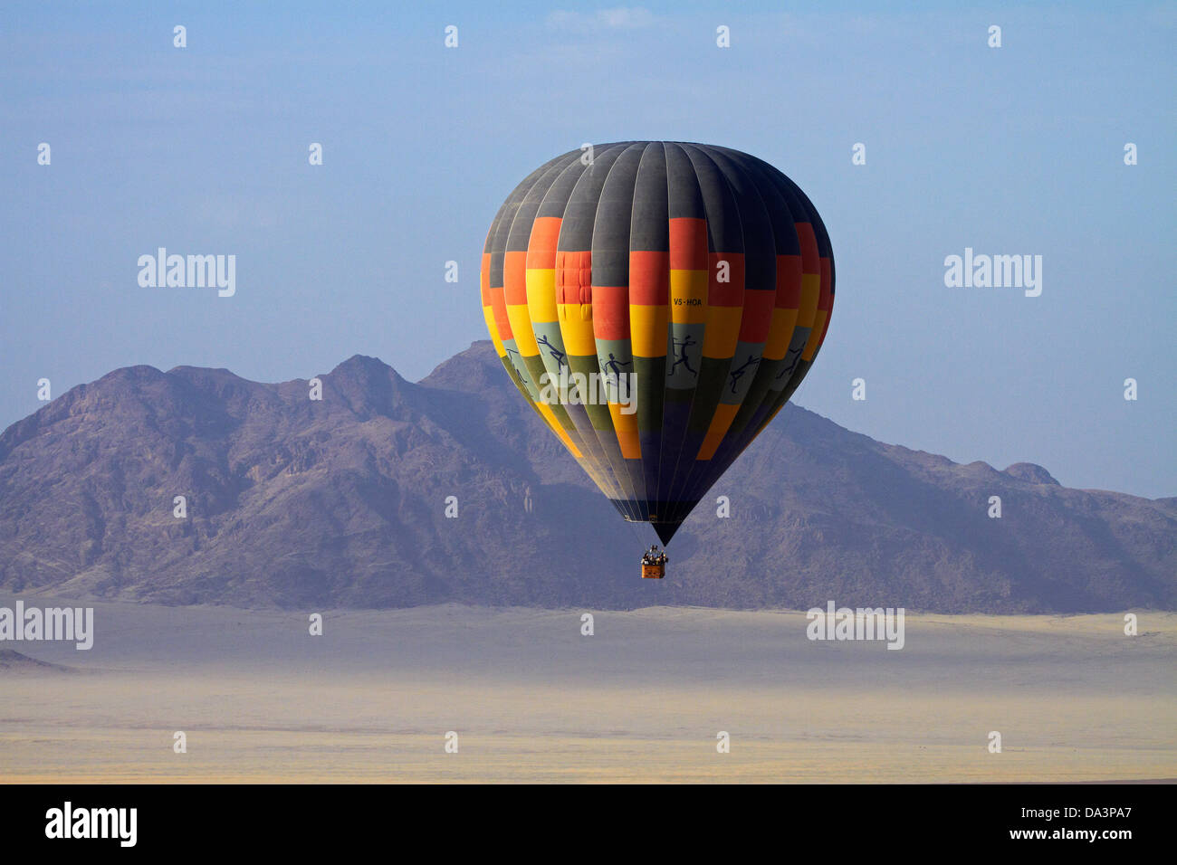 Balloon photos mid air hi-res stock photography and images - Alamy