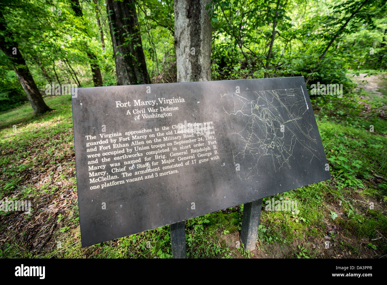Sign on fort hi-res stock photography and images - Alamy