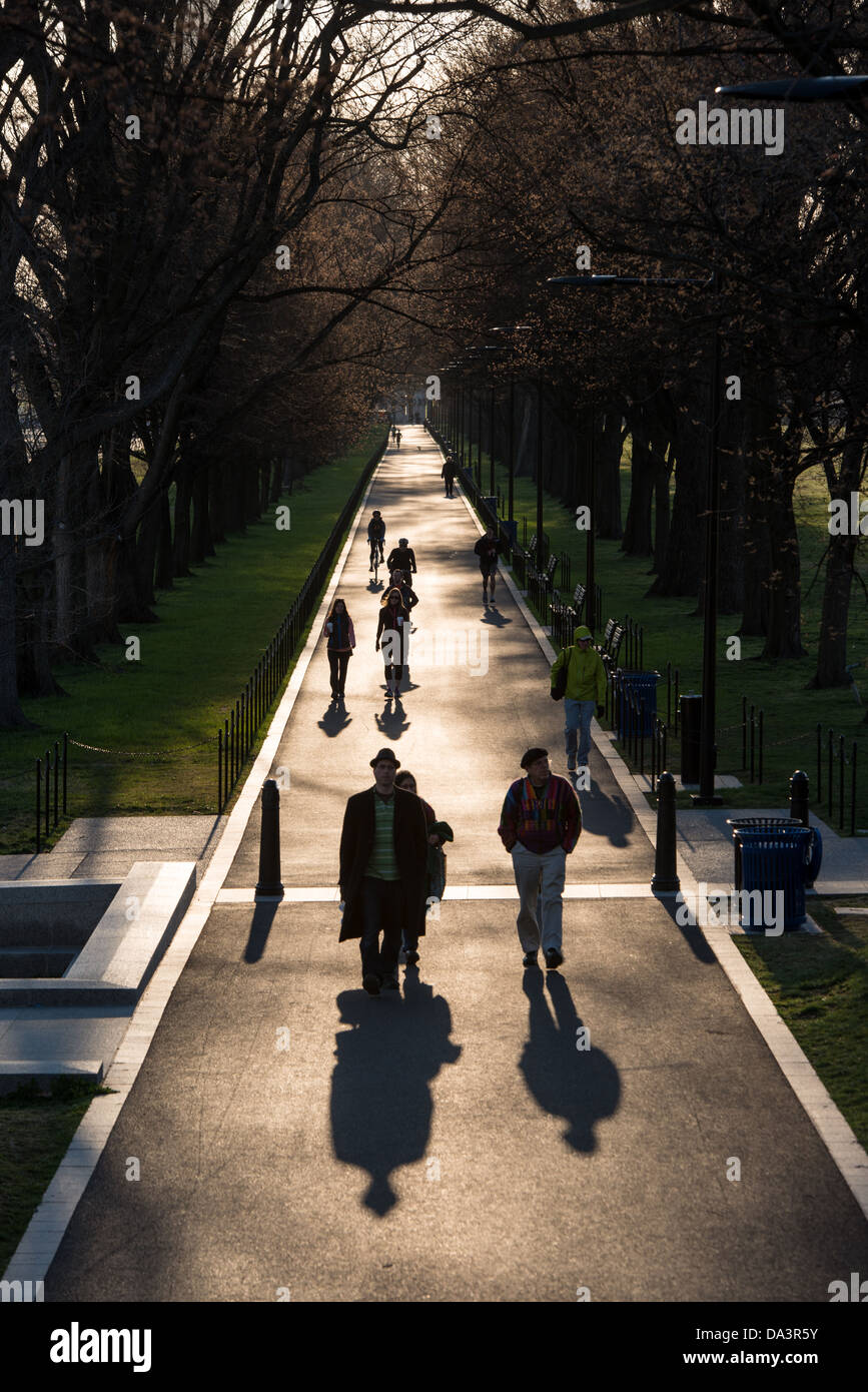 Long shadows of humans hi-res stock photography and images - Alamy