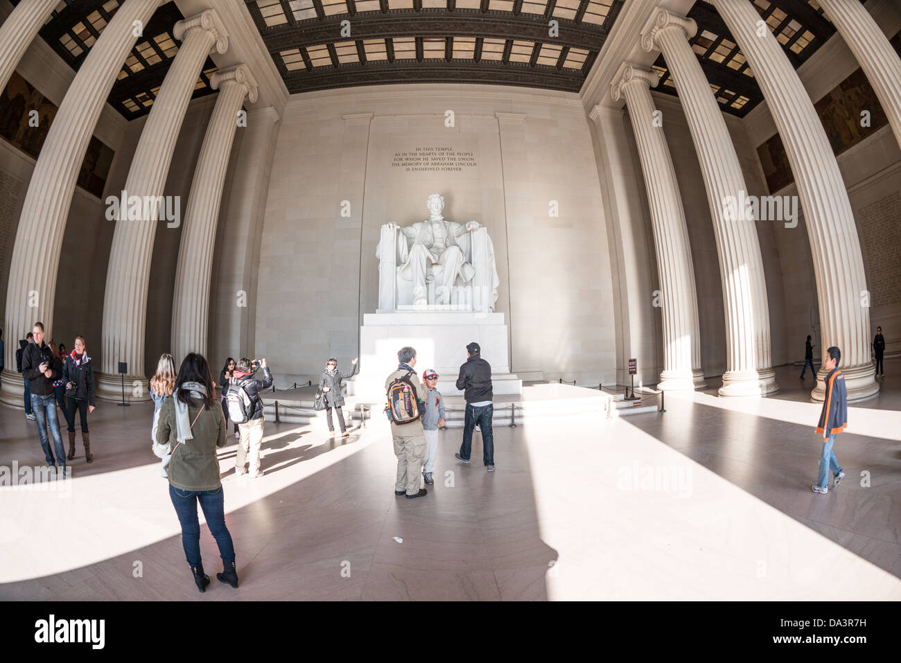 Lincoln memorial dimensions hi-res stock photography and images - Alamy