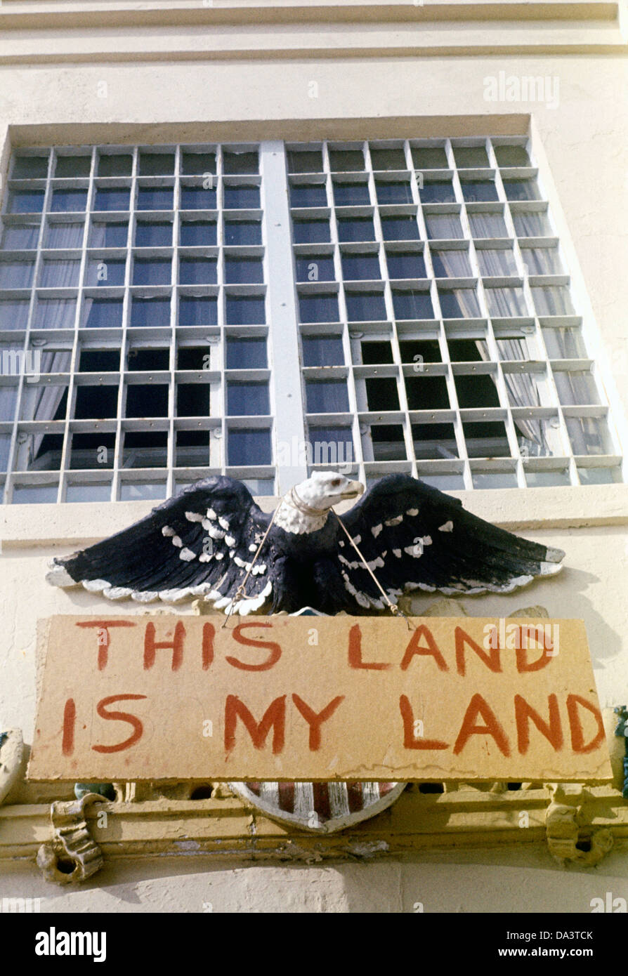 Alcatraz indian occupation 1969 hi-res stock photography and images - Alamy