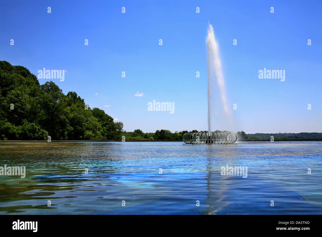 A Water Fountain and Reflecting Pool At Eden Park In Cincinnati Ohio ...