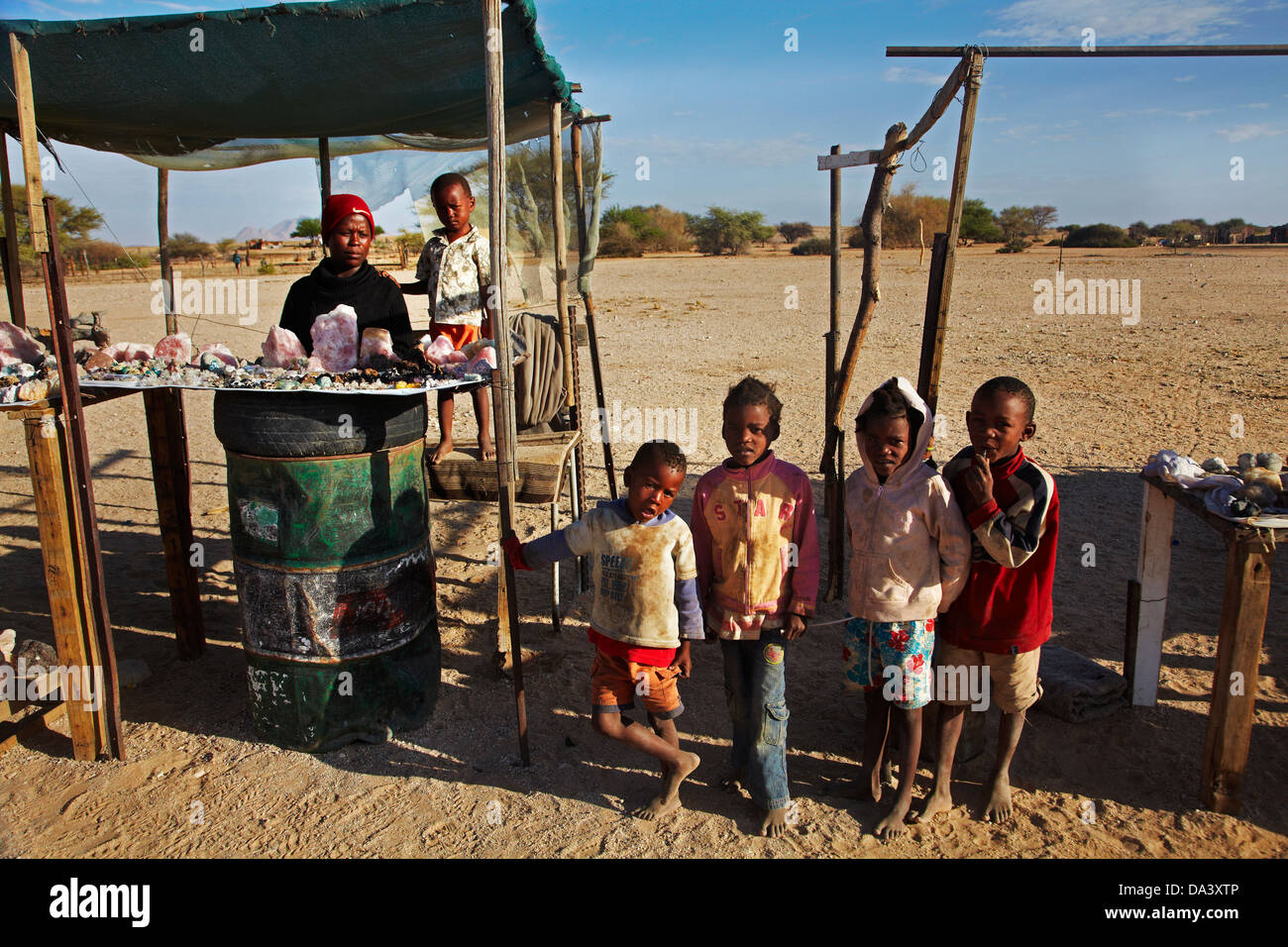 African mother with children hi-res stock photography and images - Alamy