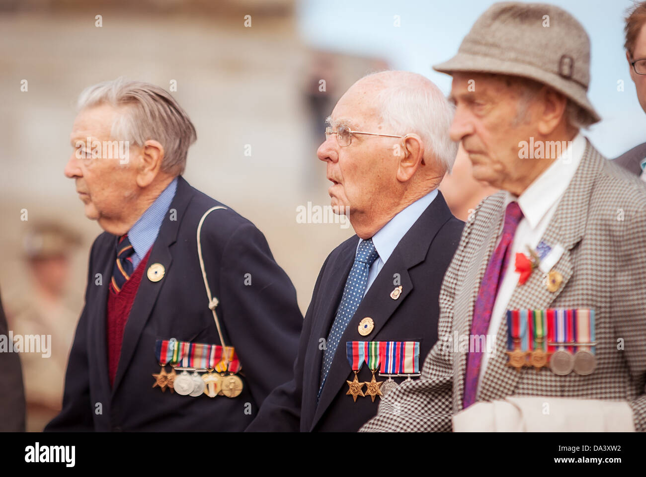 Thousands attend Anzac Day marches across Australia to pay respects to ...