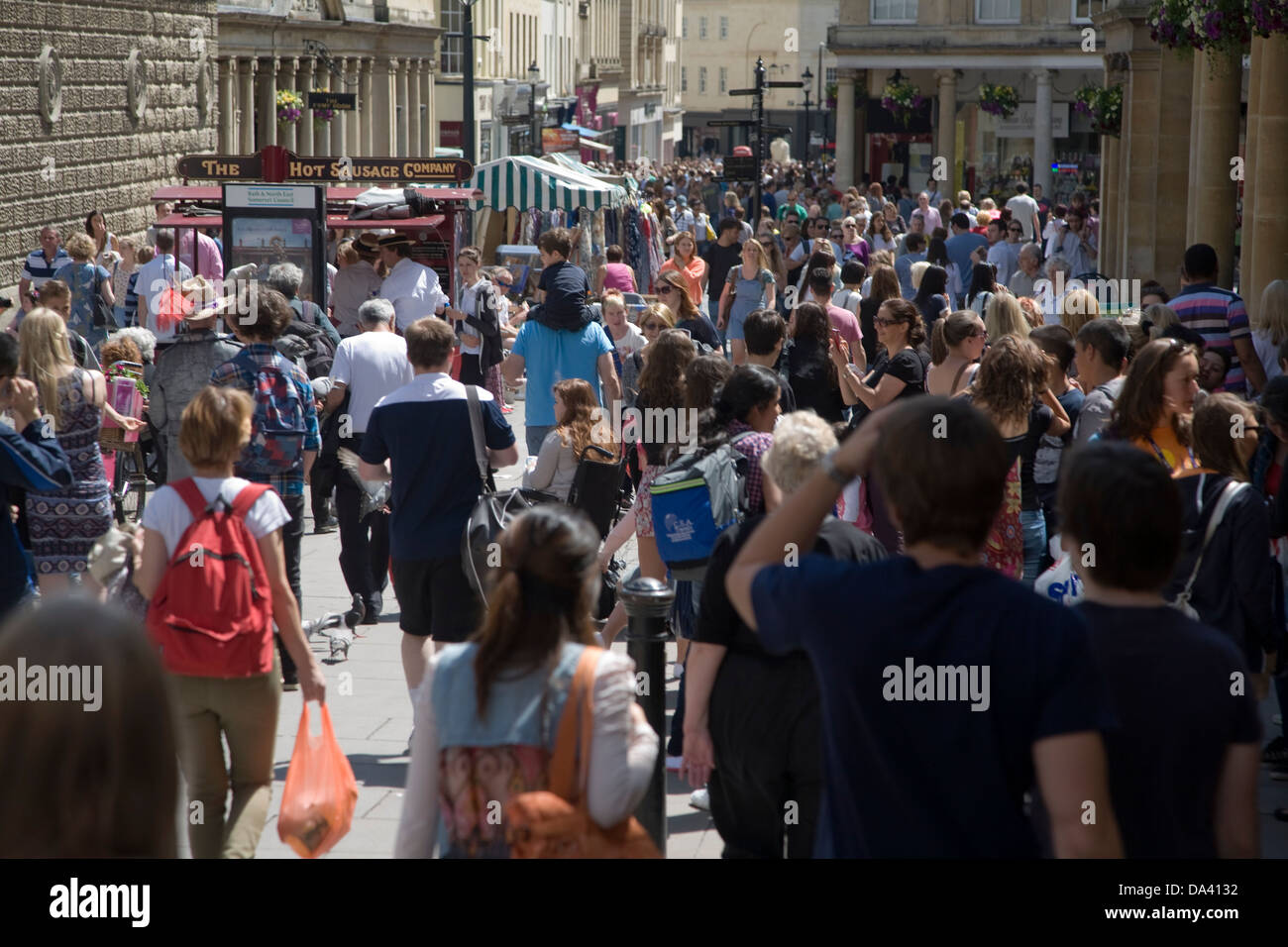 Bath crowd hi-res stock photography and images - Alamy