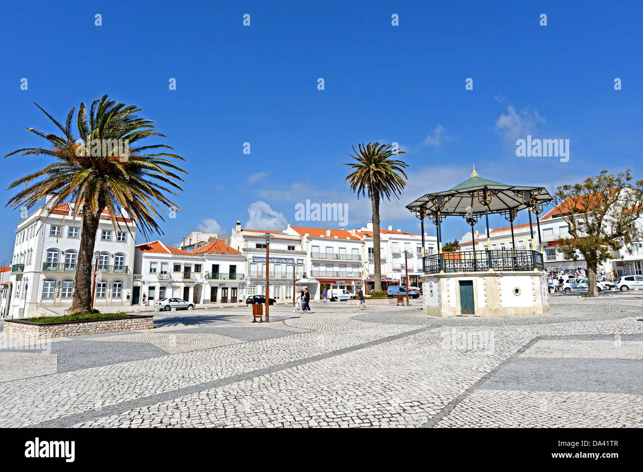 Street nazare portugal hi-res stock photography and images - Alamy