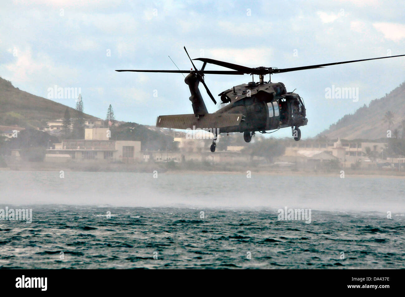 Helocast drop hi-res stock photography and images - Alamy
