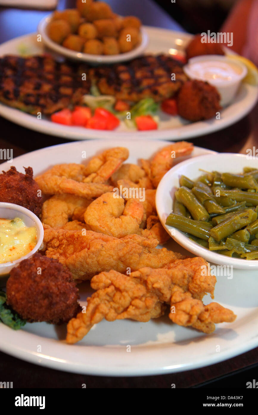 The Captains Table Restaurant High Resolution Stock Photography and ...