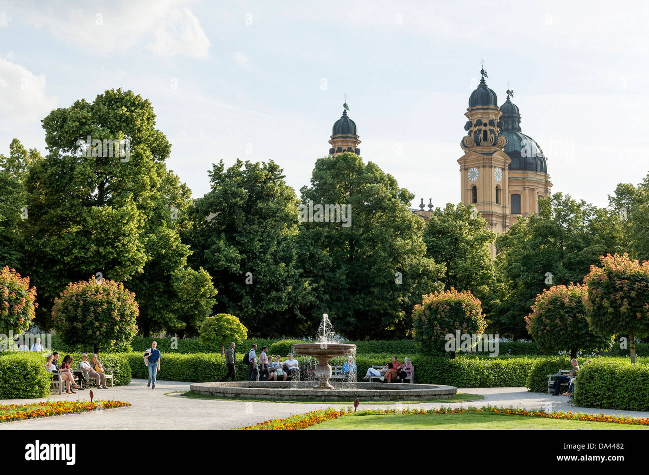 Fountain hofgarten munich hi-res stock photography and images - Alamy