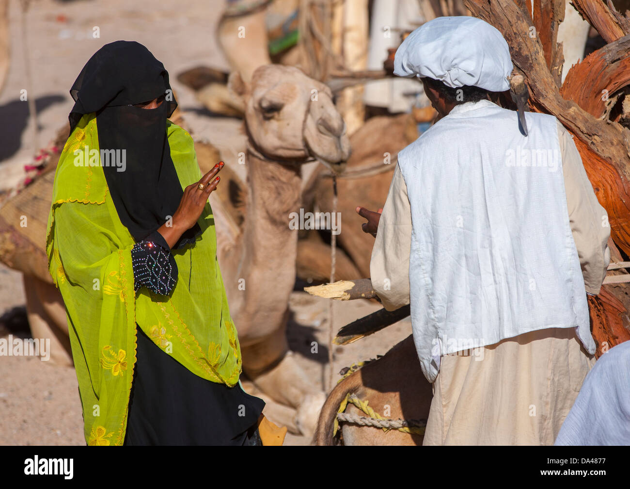 Veiled Woman In Monday Camel Market, Keren, Eritrea Stock Photo - Alamy