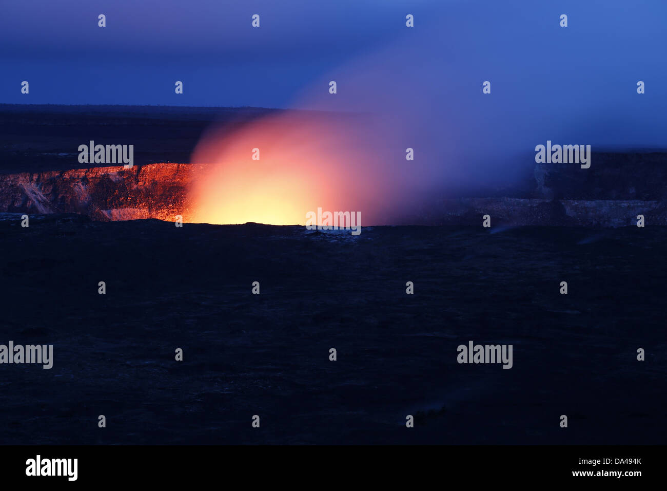 Hot flames of fire hi-res stock photography and images - Alamy