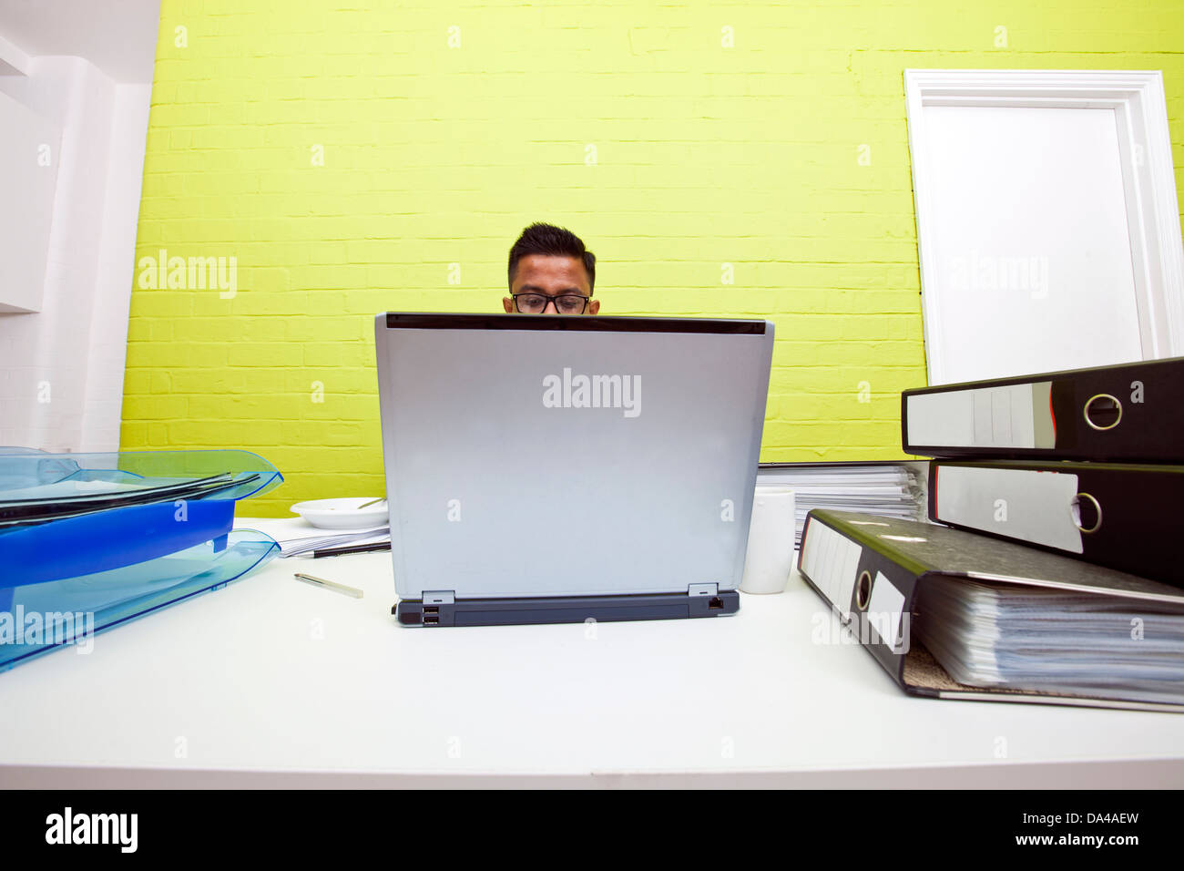 Man poking head out hi-res stock photography and images - Alamy