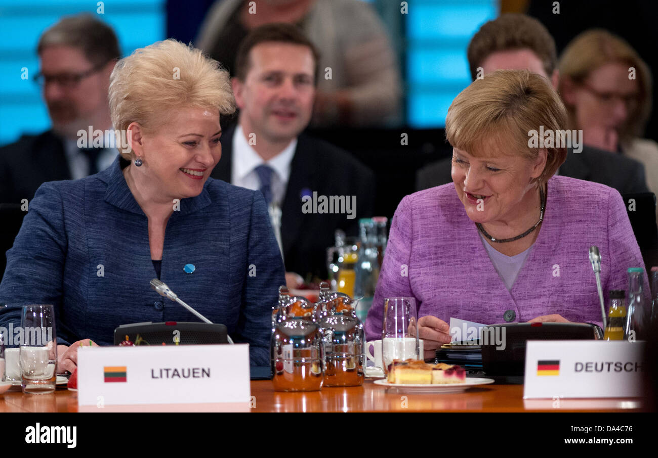 Berlin, Germany. 03rd July, 2013. Germany's chancellor Angela Merkel (R ...