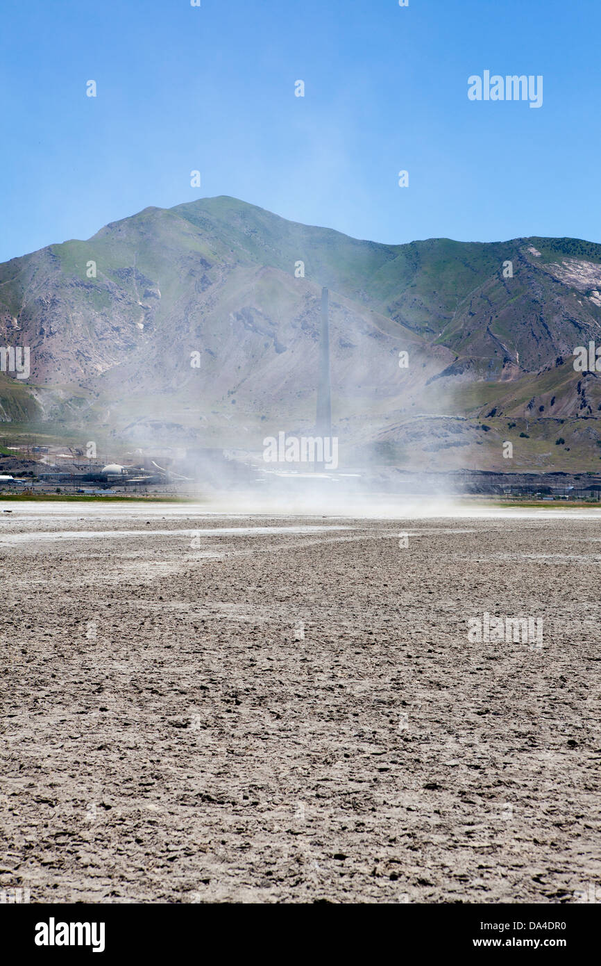 Big salty lake hi-res stock photography and images - Alamy