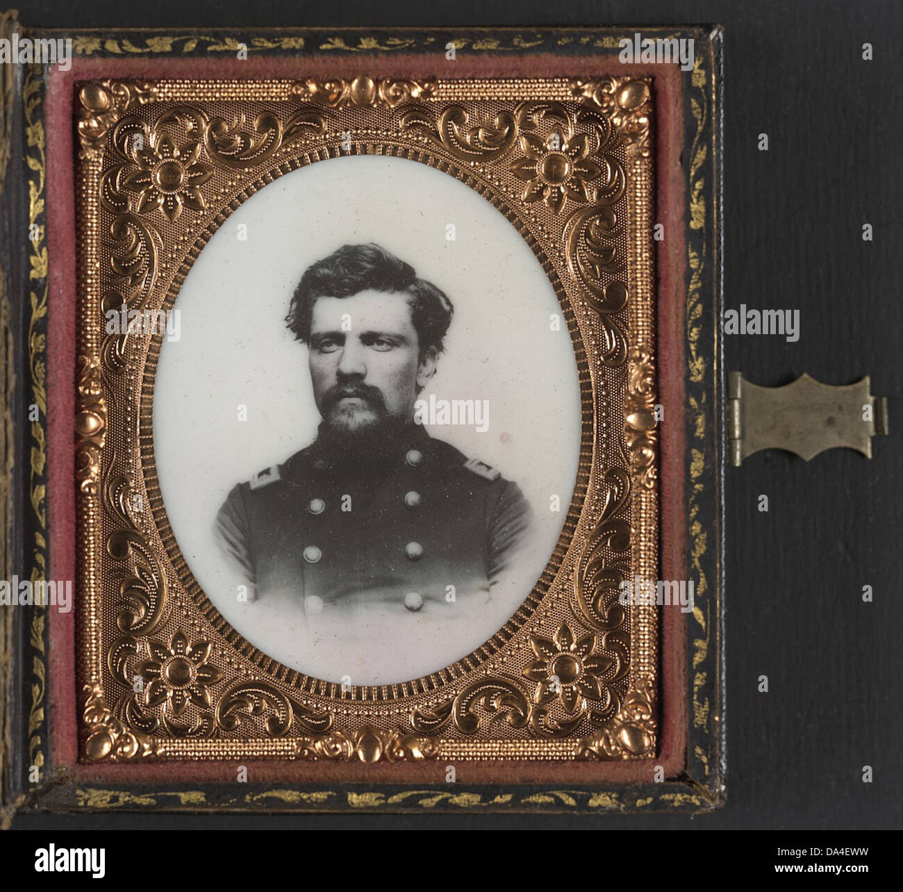 This image shows an unidentified soldier wearing a Union major or ...