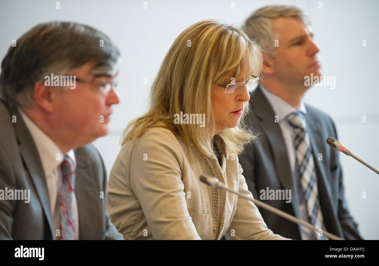 The feil organization hi-res stock photography and images - Alamy