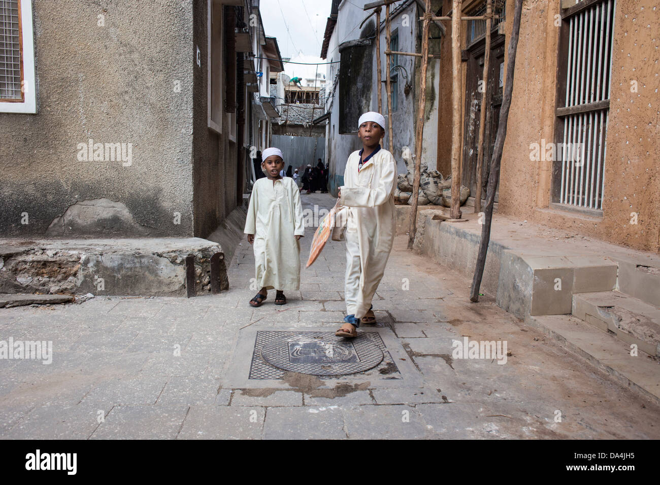 Muslim boys hi-res stock photography and images - Alamy
