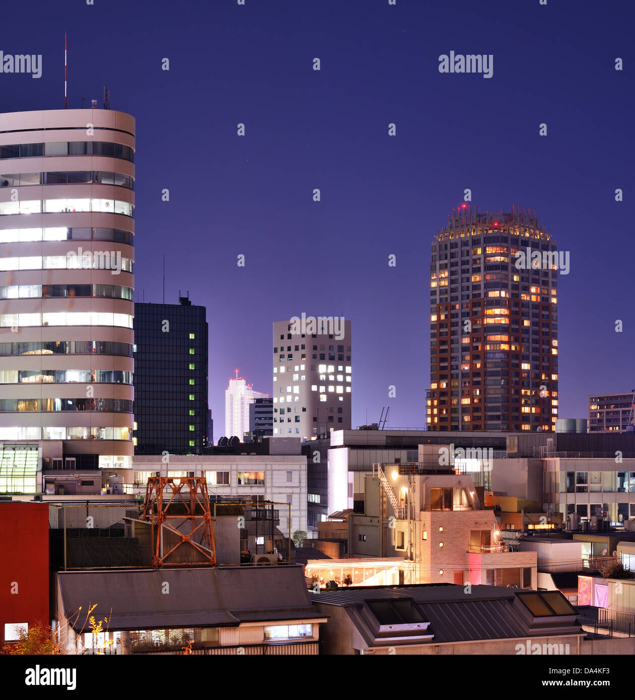 Cityscape in Ebisu district of Tokyo, Japan at night Stock Photo - Alamy