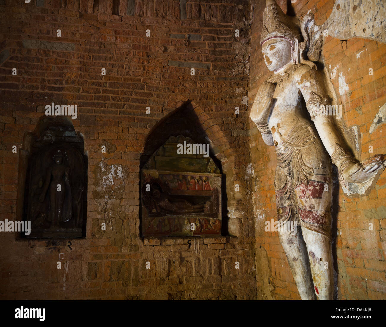 Interior of Nagayon Bagan temples with buddha clay figures, Burma Stock ...