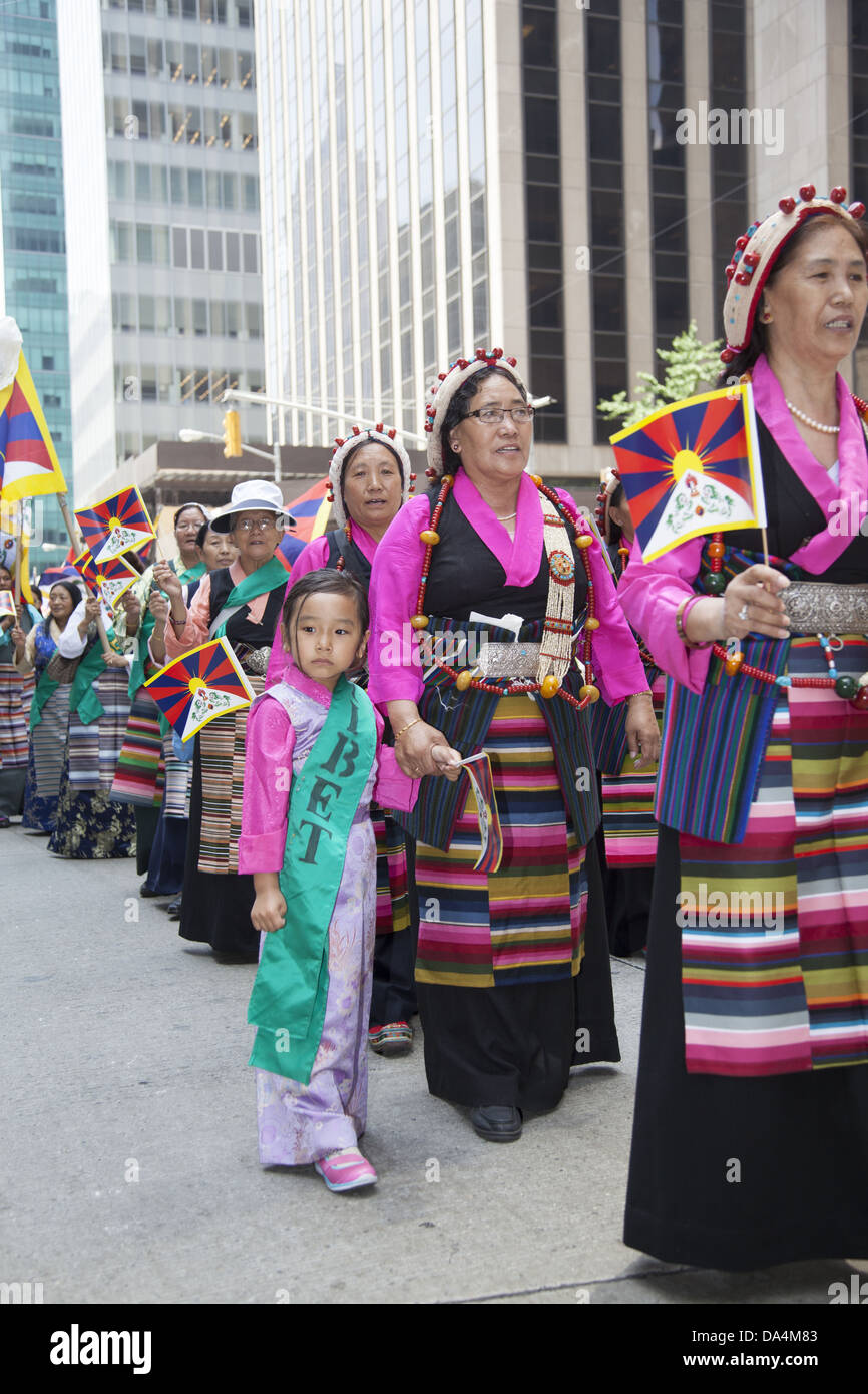 Tibetan refugees and & full fledged Tibetan Americans march in the ...