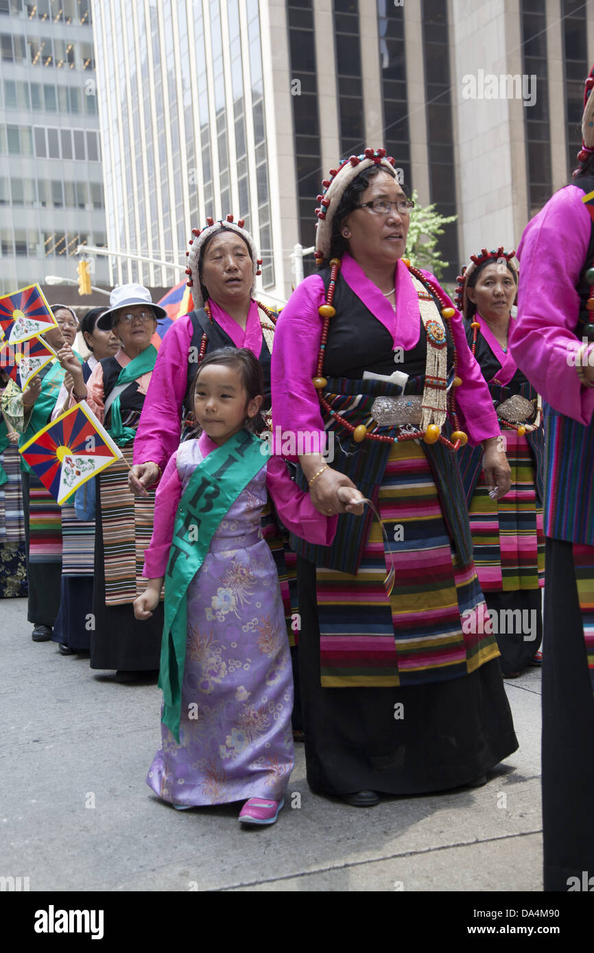 Tibetan refugees and & full fledged Tibetan Americans march in the ...
