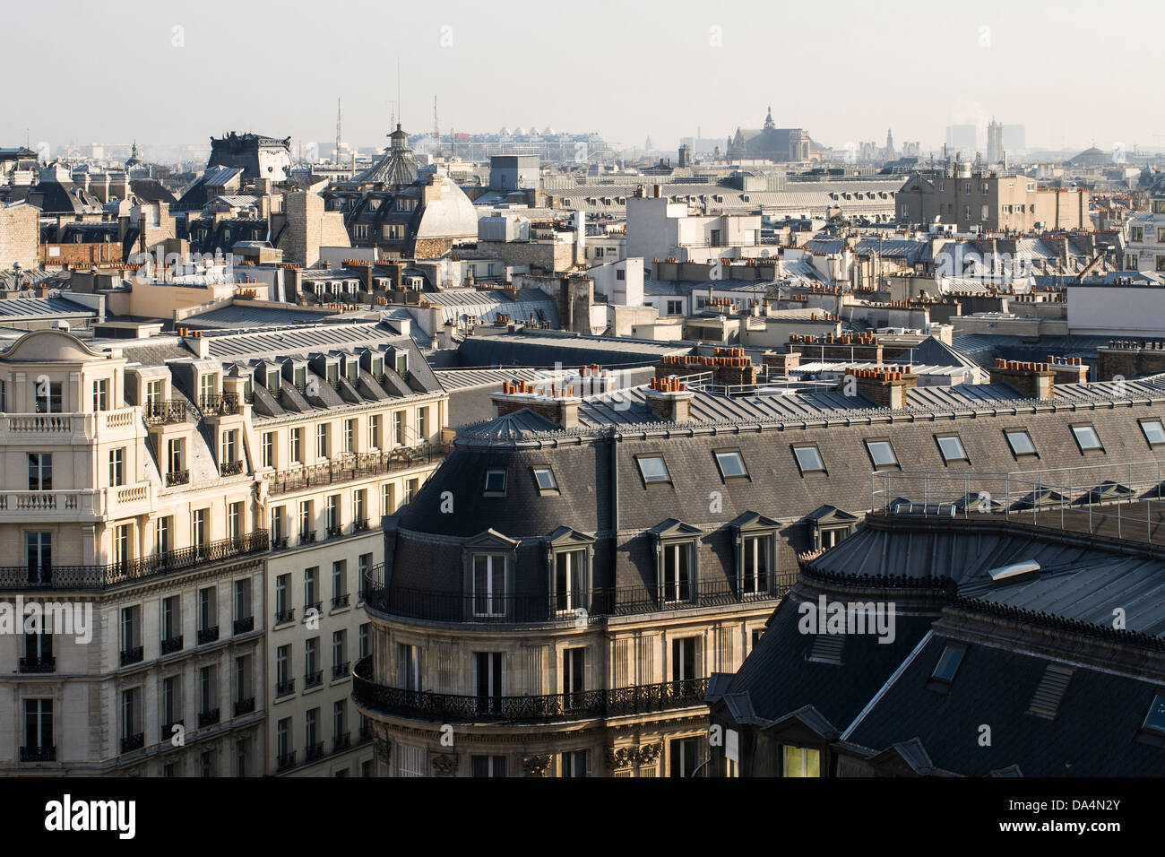 Typical Parisian buildings Stock Photo - Alamy