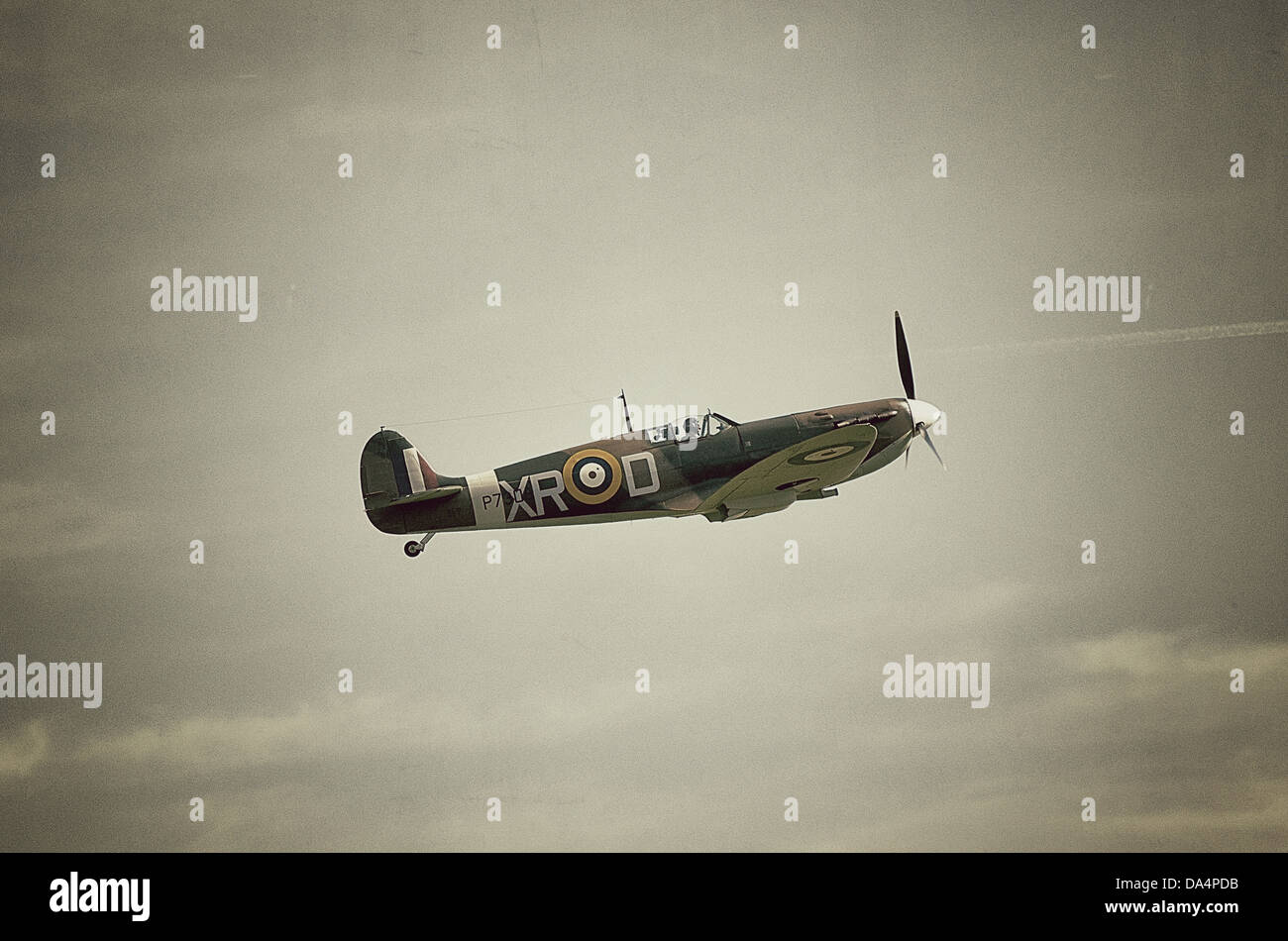 Spitfire ww2 hi-res stock photography and images - Alamy