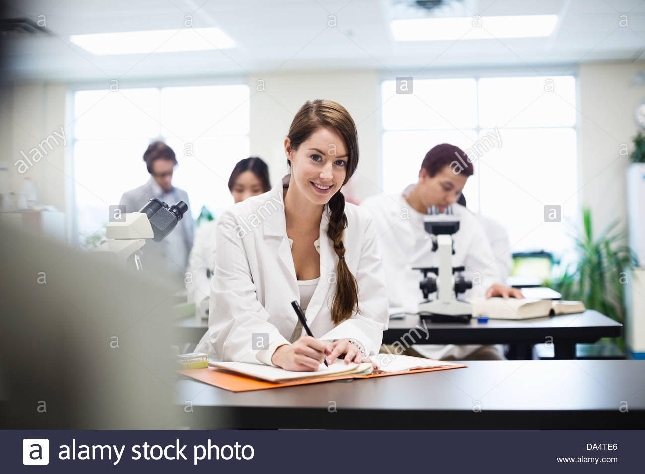 Female student hi-res stock photography and images - Alamy