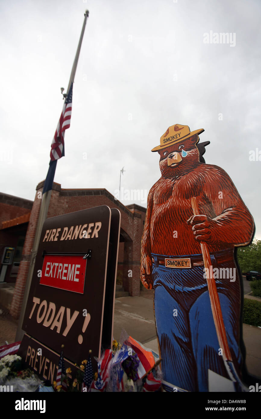 Prescott, AZ, USA. 3rd July, 2013. An extreme fire danger sign is ...