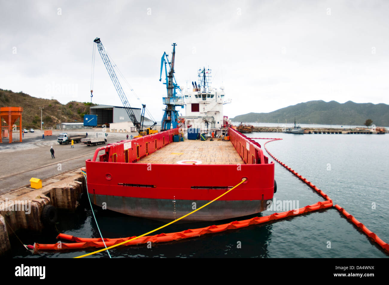 Rio de janeiro port loading hi-res stock photography and images - Alamy