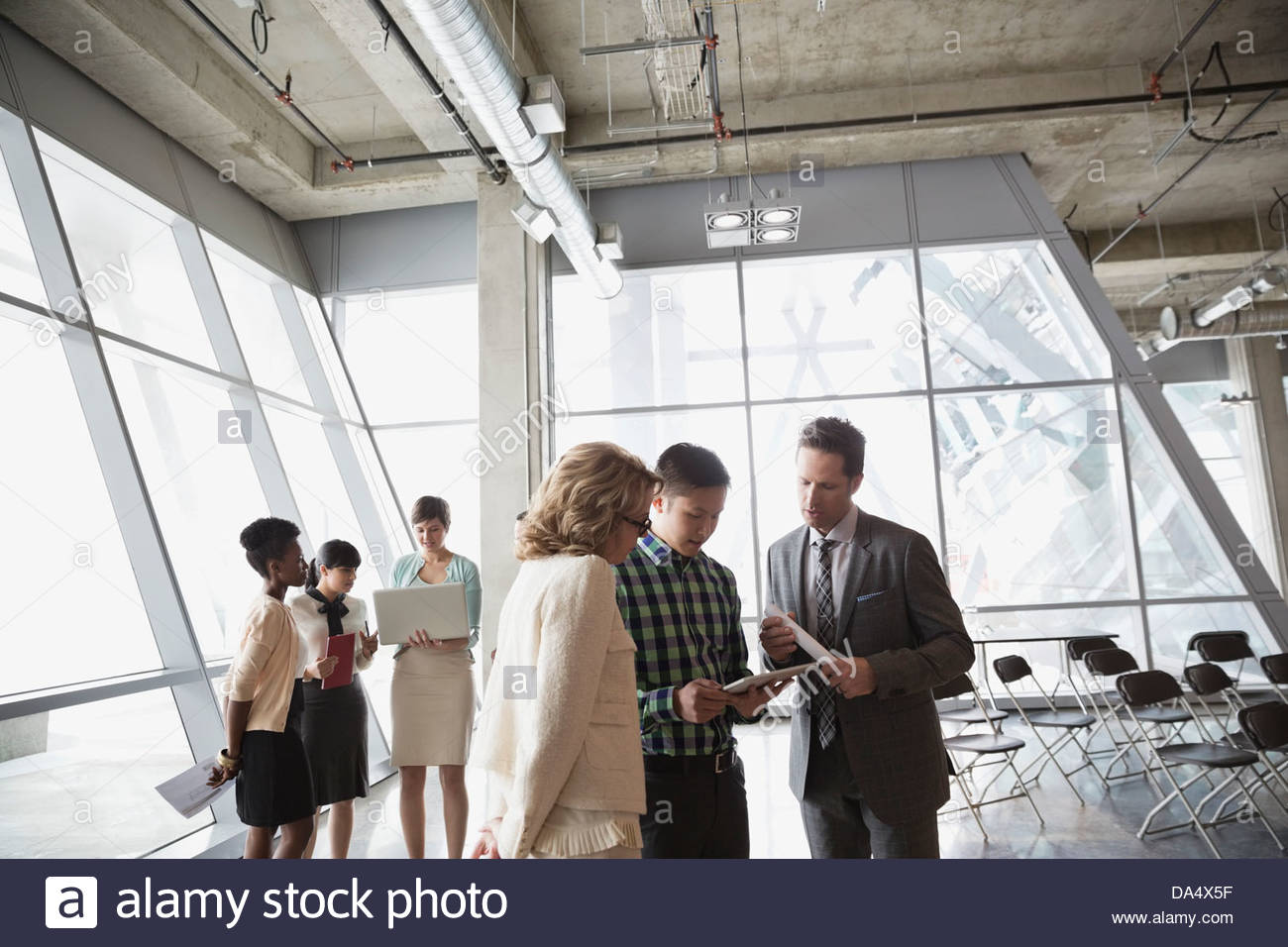 Group technology hi-res stock photography and images - Alamy