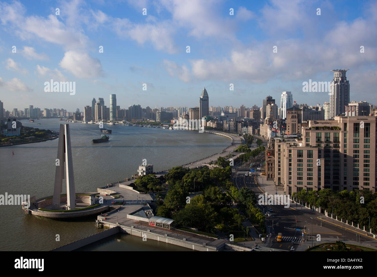 China, Shanghai, Skyline, Bund, Puxi, Huangpu River, Suzhou Creek Stock ...