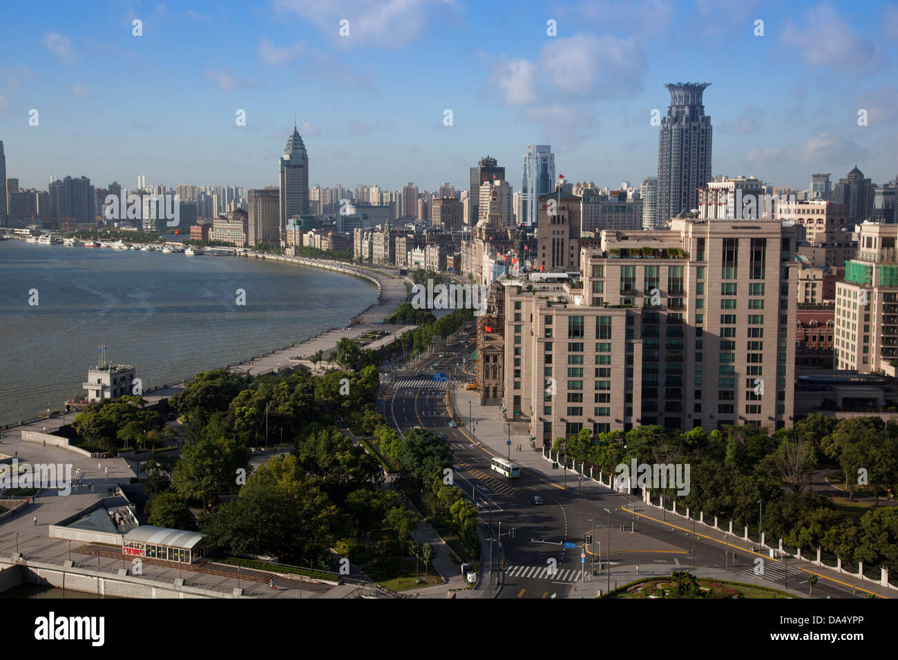 China, Shanghai, Skyline, Bund, Puxi, Huangpu River Stock Photo - Alamy