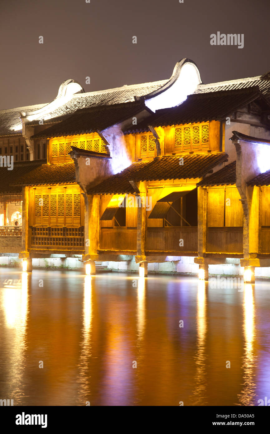 Riverside house hi-res stock photography and images - Alamy