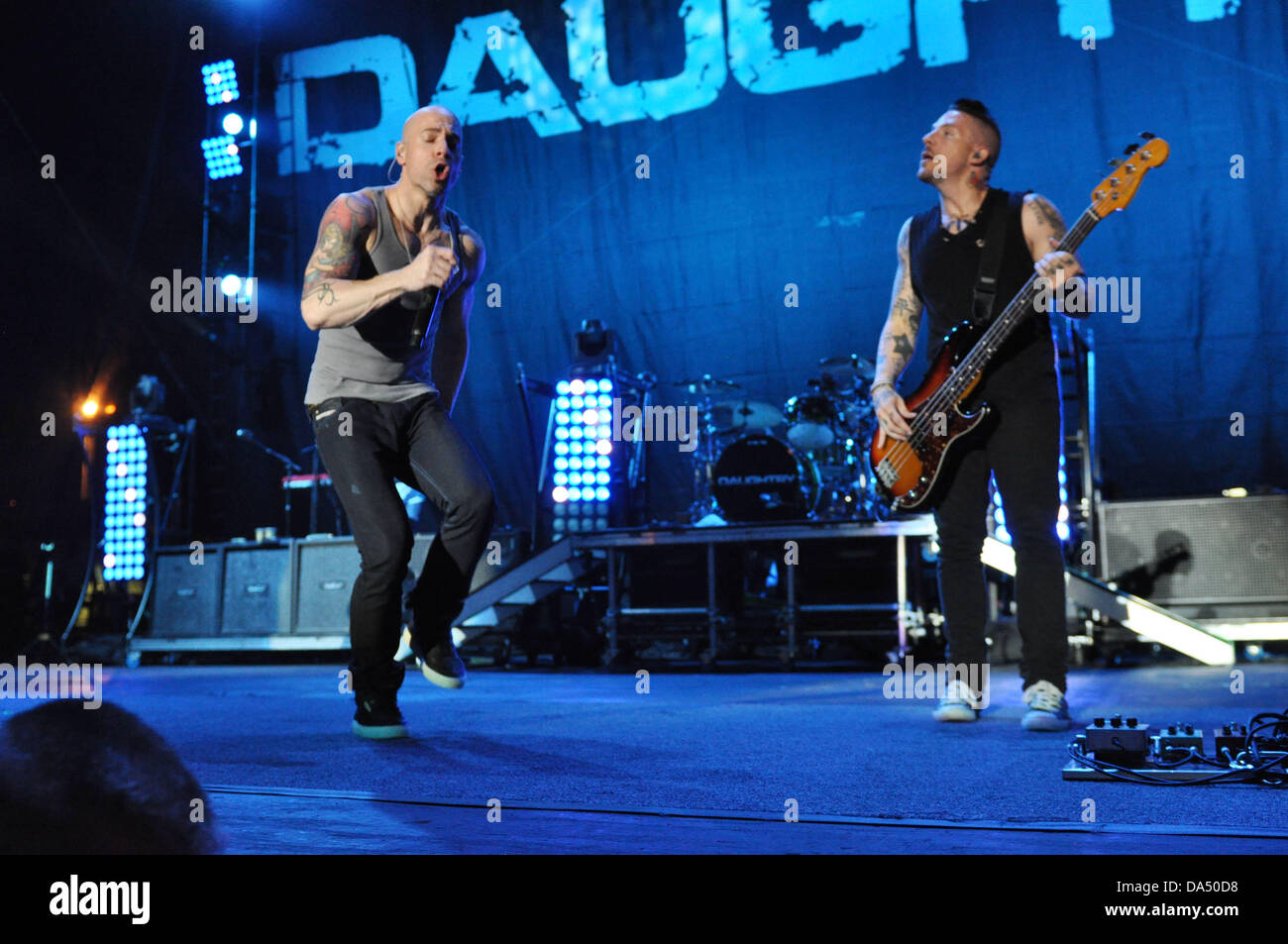 Raleigh, North Carolina, USA. 2nd July, 2013. Singer CHRIS DAUGHTRY and ...