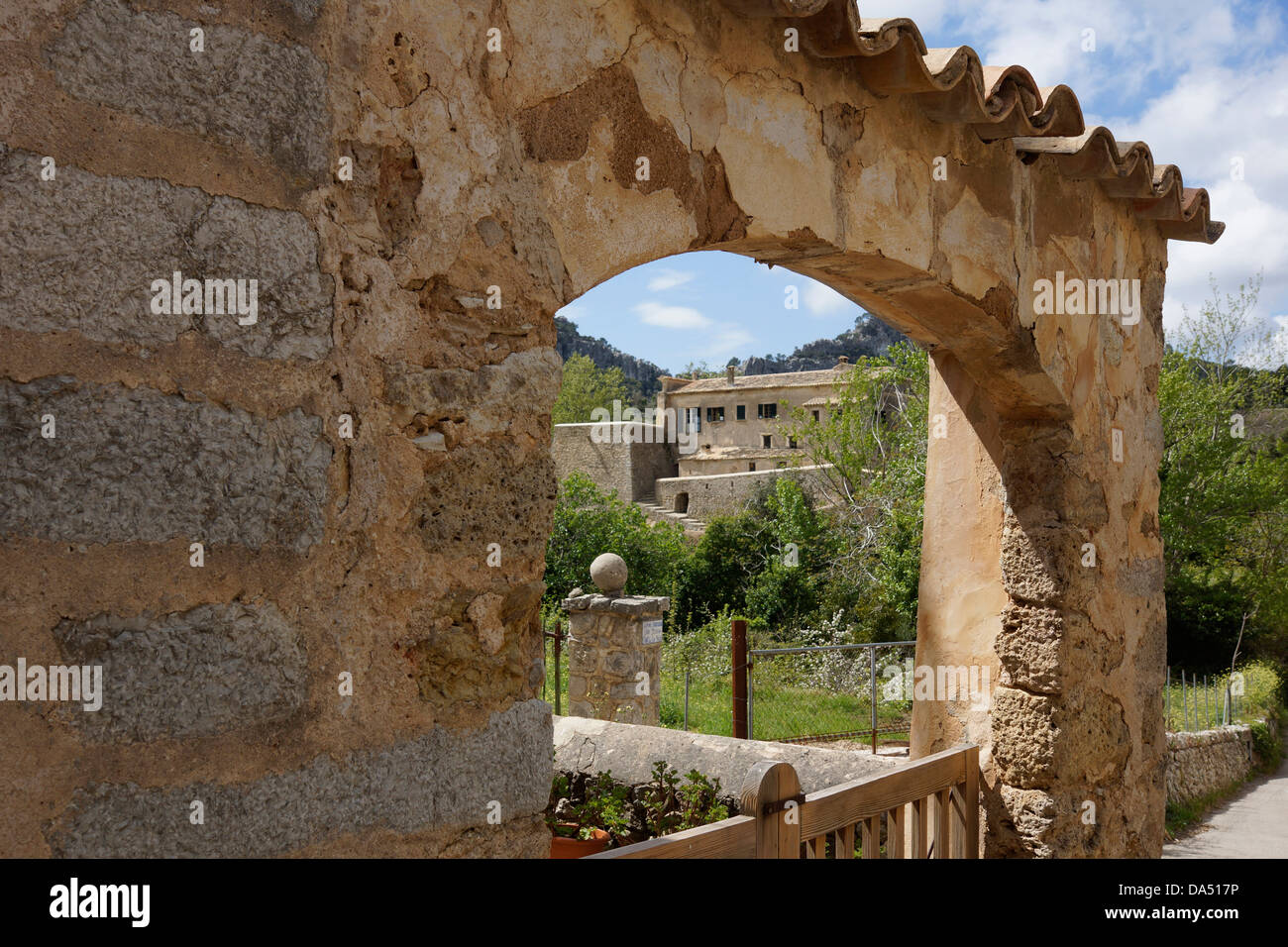Village mallorca hi-res stock photography and images - Alamy