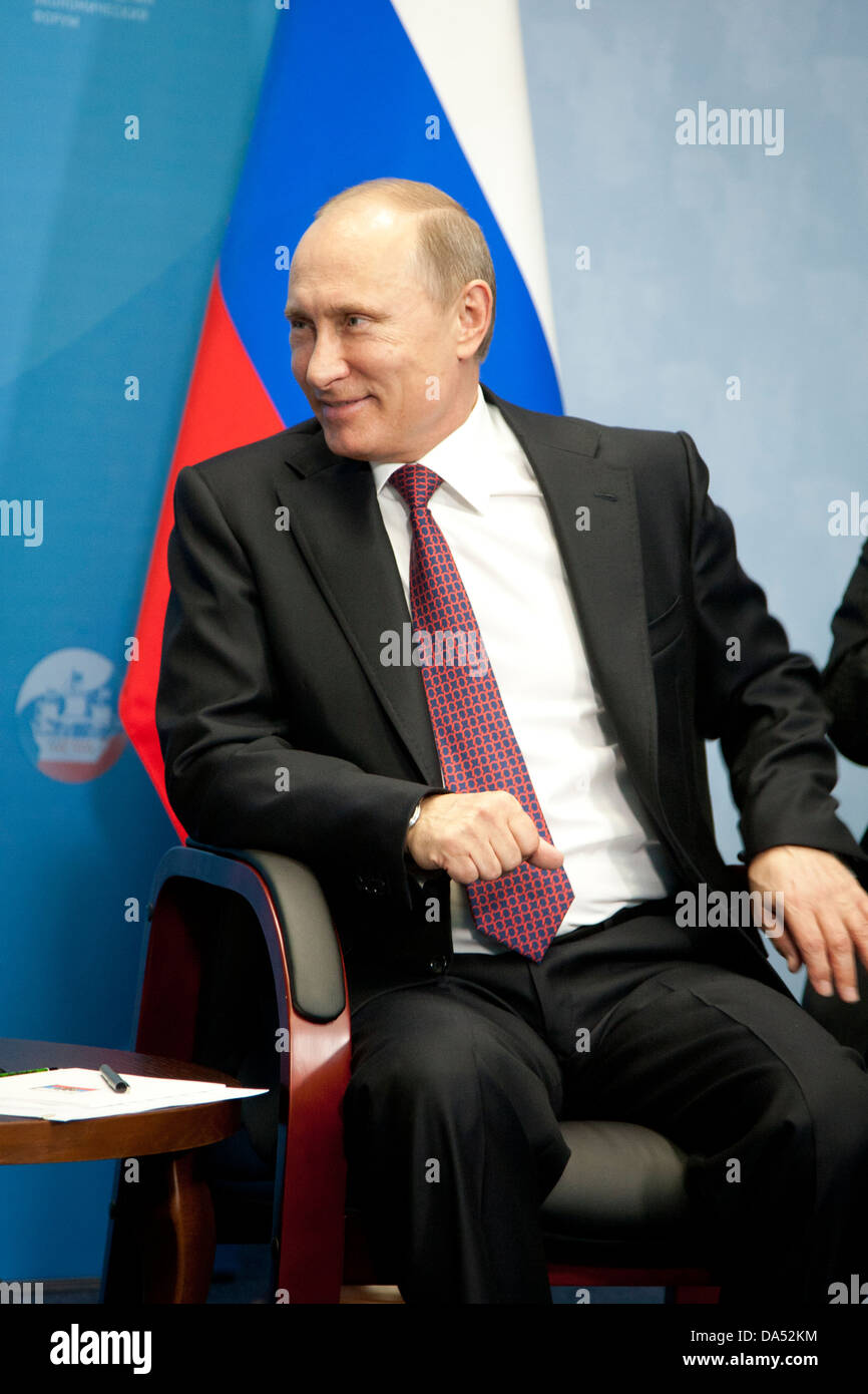 Russian president Vladimir Putin meeting Dutch premier Mark Rutte at ...