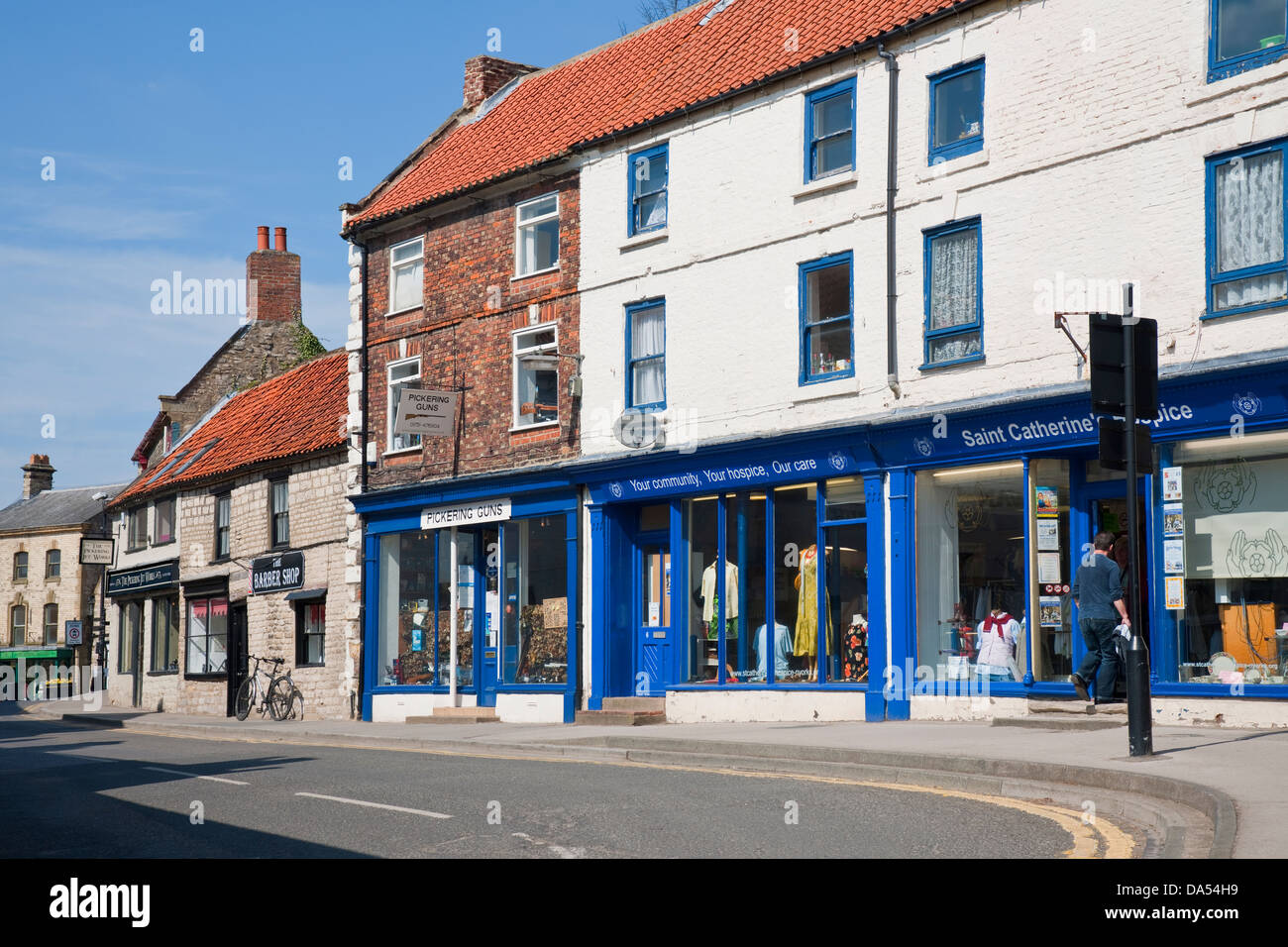 English Village Shops High Resolution Stock Photography and Images - Alamy