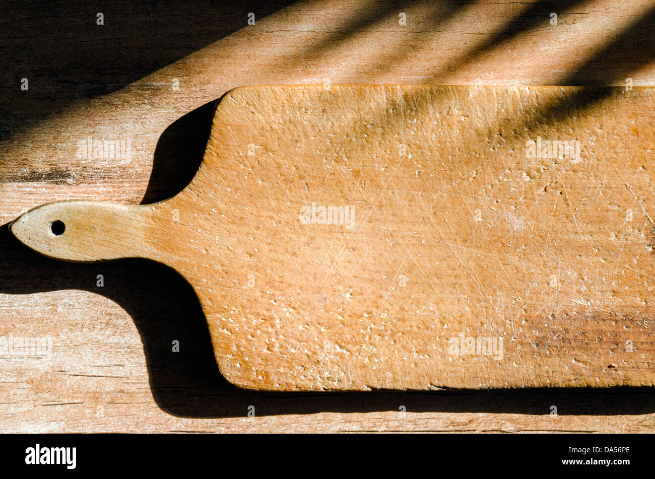 Very old wooden cutting board Stock Photo - Alamy