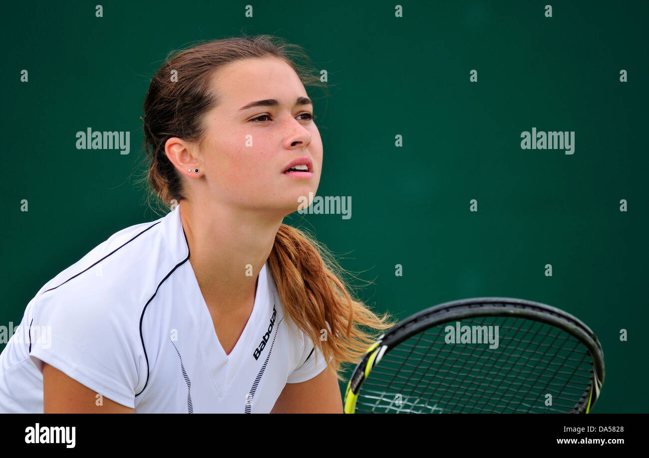 Isabelle wallace hi-res stock photography and images - Alamy