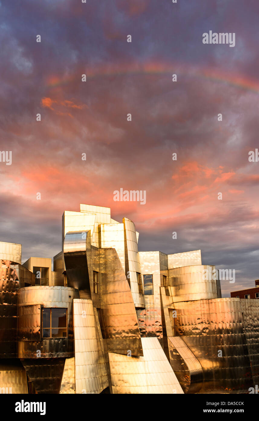 Sunset on the Frederick R. Weisman Art Museum at the University of ...