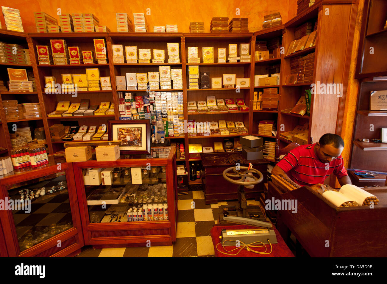 Town, City, Santo Domingo, Dominican Republic, Caribbean, cigars ...