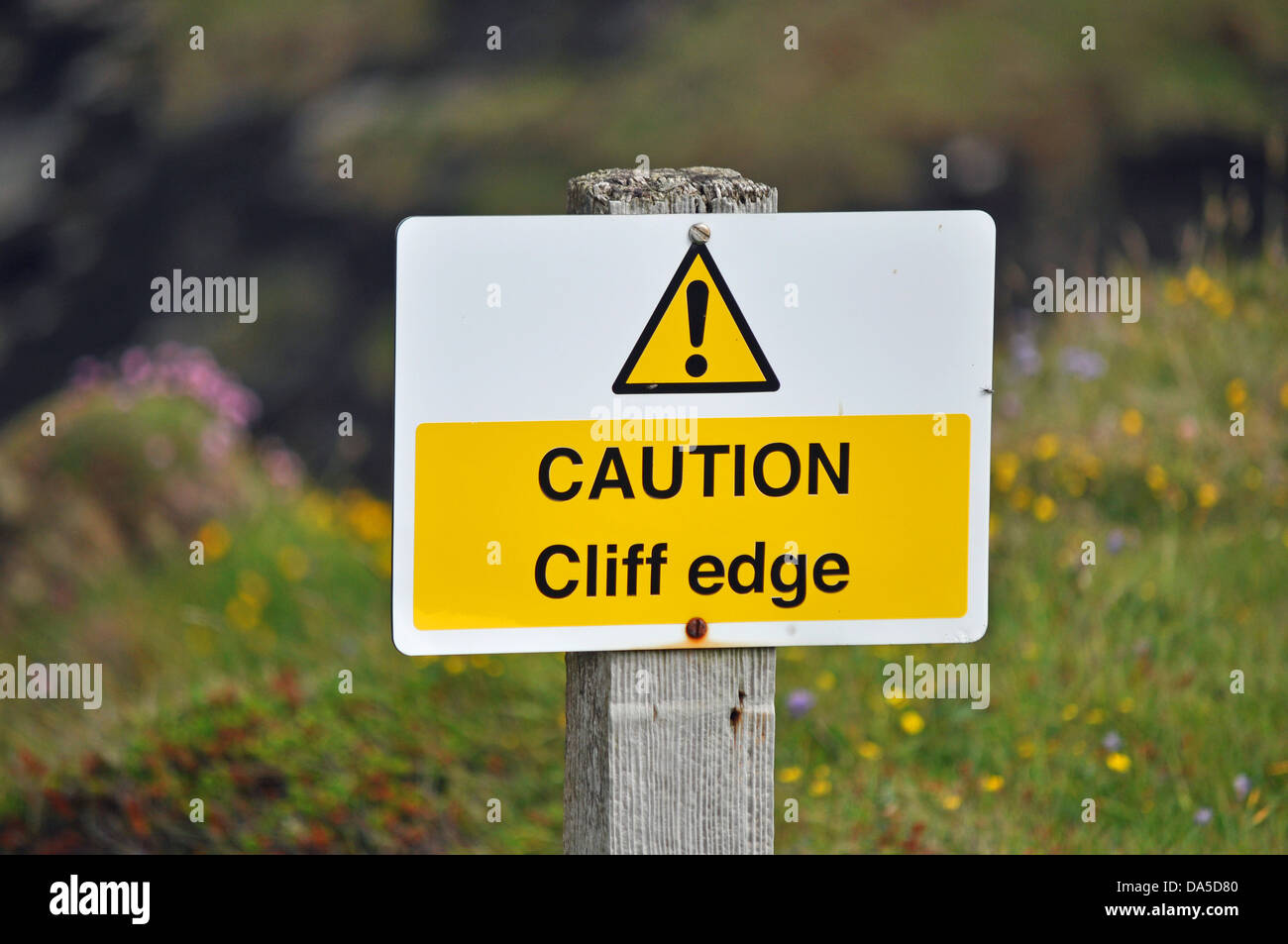 Warning sign on cliff path hi-res stock photography and images - Alamy