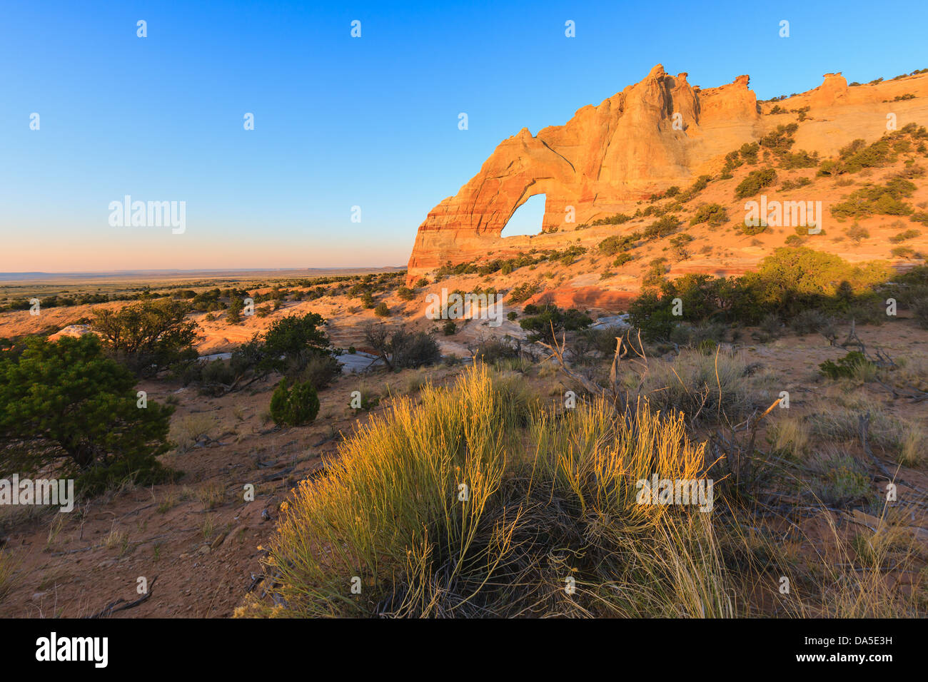 White Mesa Arch, in the north eastern part of Arizona, USA Stock Photo ...