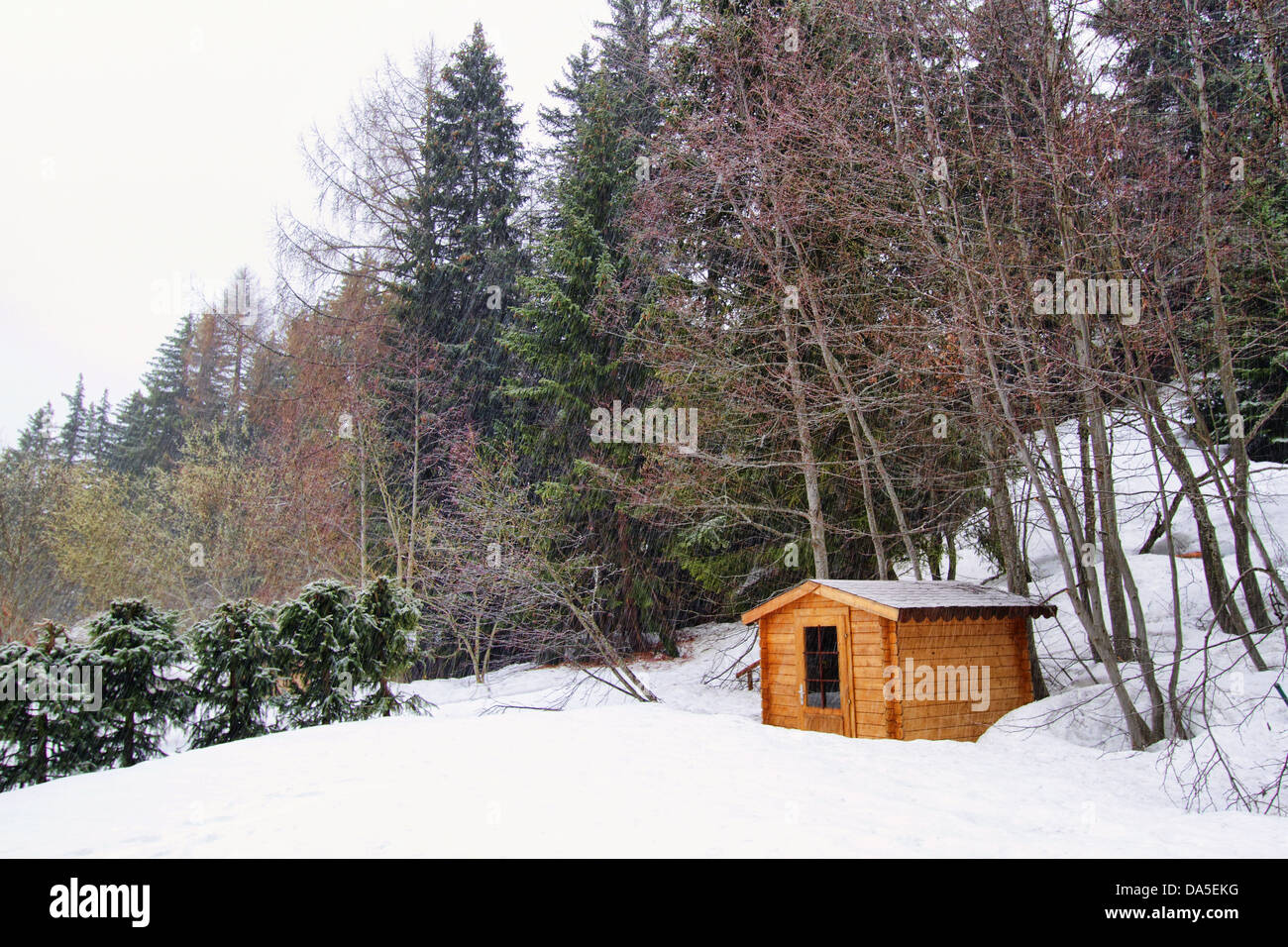 Small hut hi-res stock photography and images - Alamy