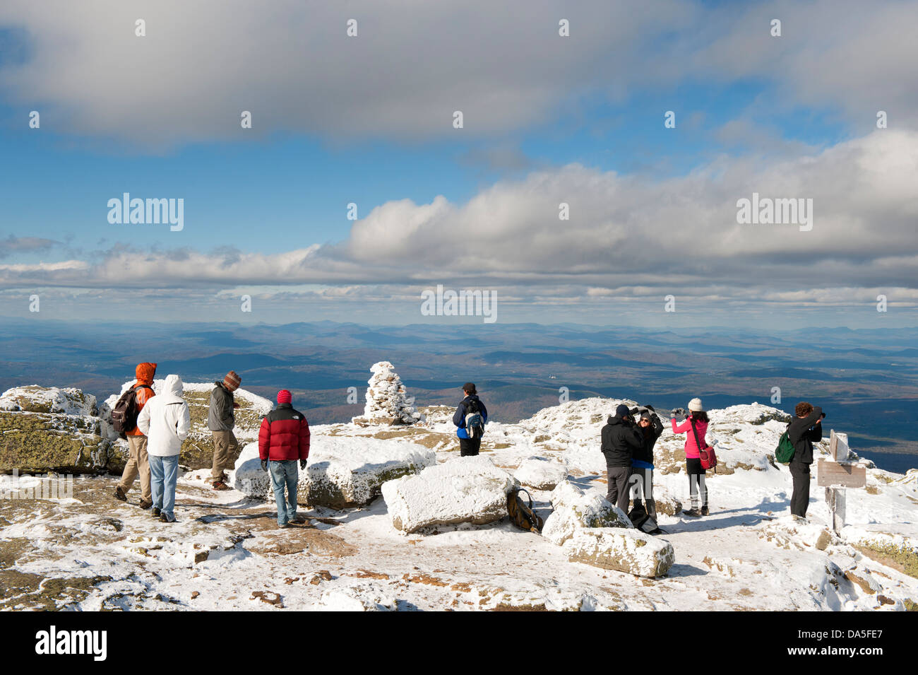 Hikers on the summit of Mt Lafayette, New Hampshire, USA Stock Photo ...